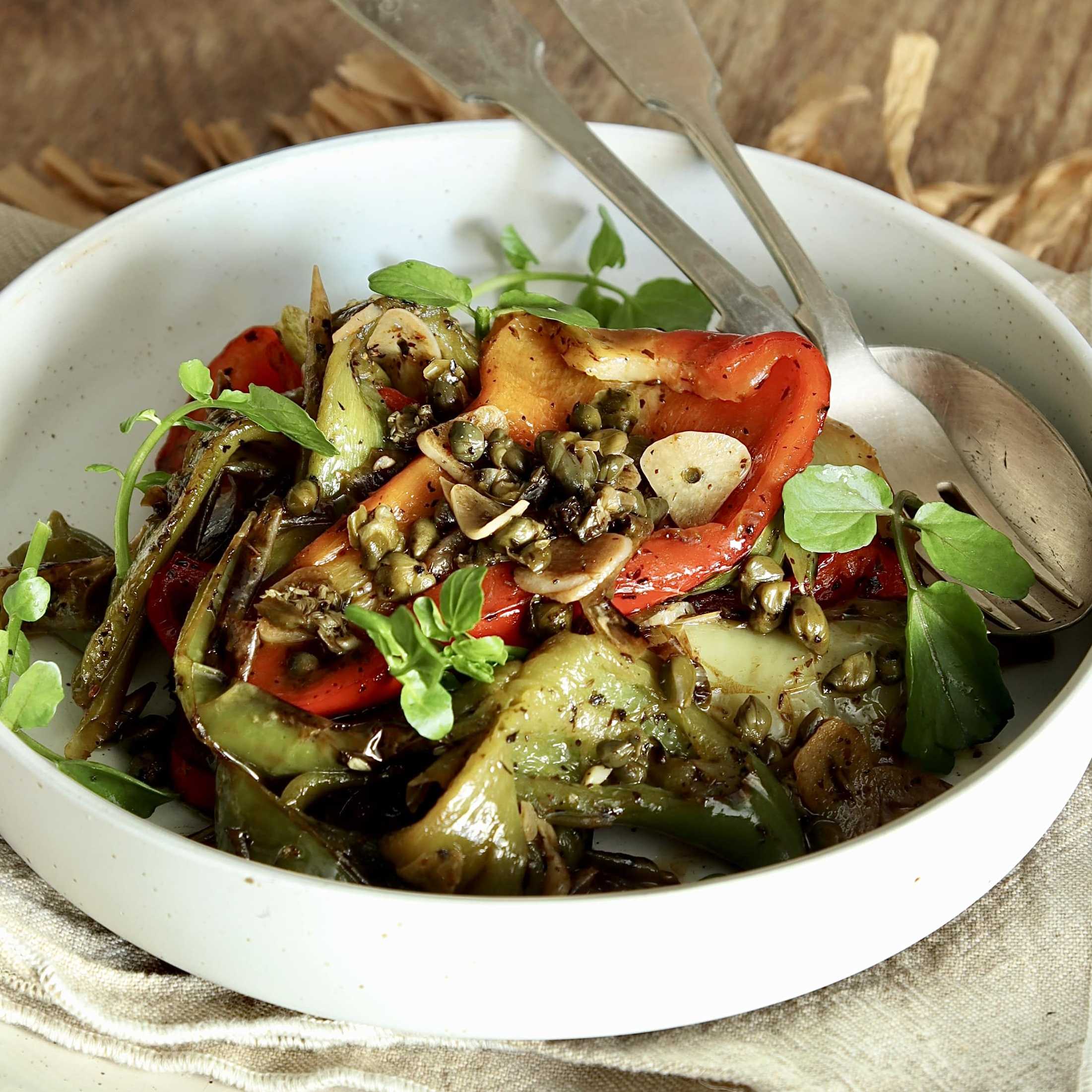 Sautéed Bull Horn Chillies with Garlic and Capers – Harris Farm Markets