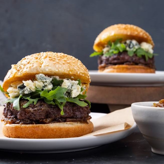 Wagyu Burger with Caramelised Onions, Blue Cheese and Rocket – Harris ...